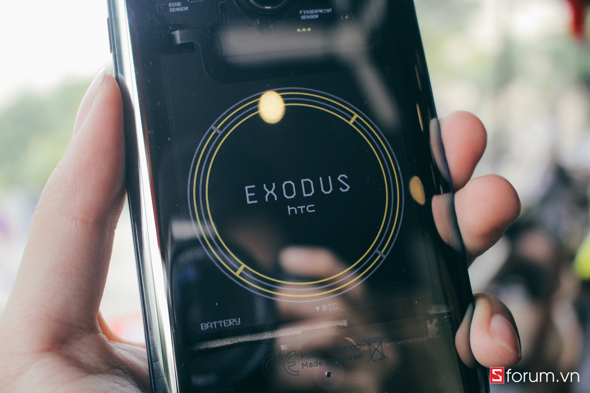 Trên tay HTC Exodus 1 tại VN: Smartphone chuyên tiền ảo, cấu hình ...