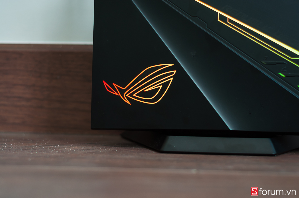 Trên tay router ASUS ROG Rapture GT-AC2900: Đèn LED huyền hảo, giá sẽ cao