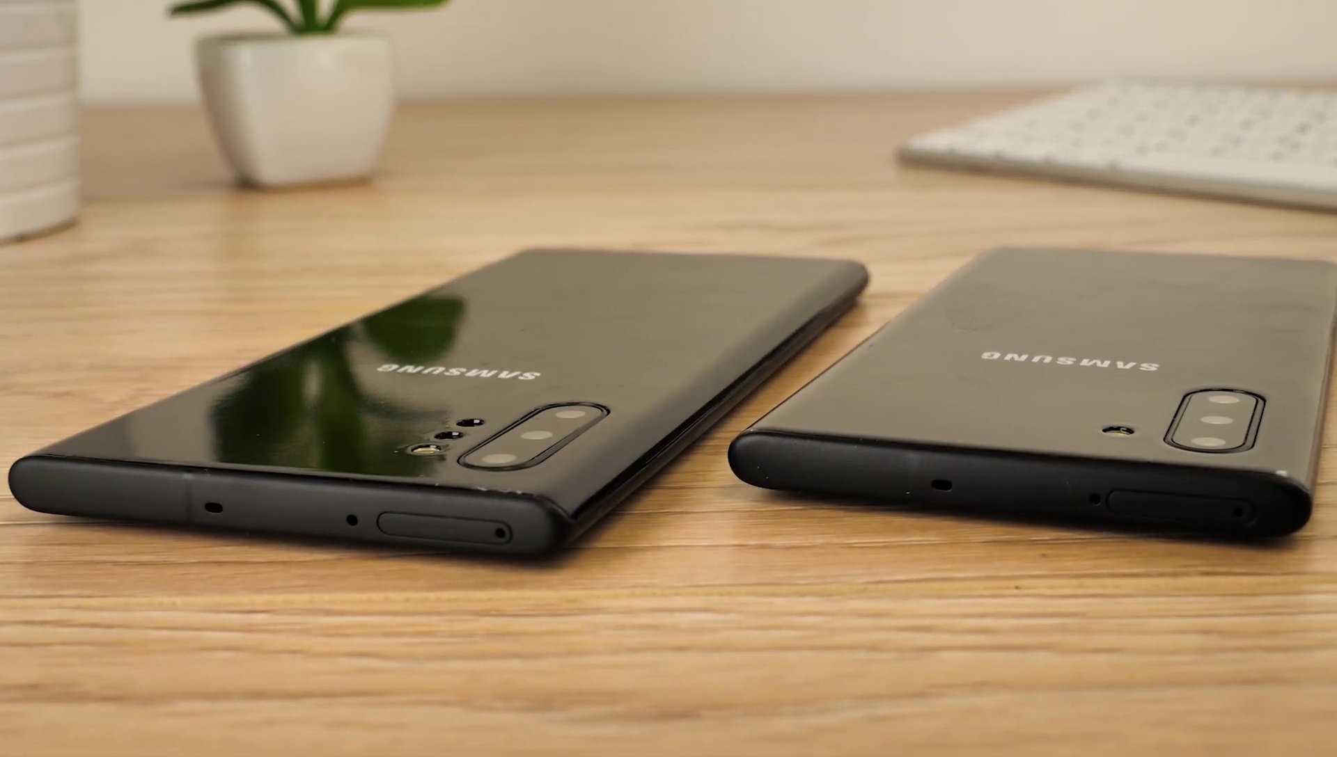 Trên tay Galaxy Note 10 "mô hình": Quá nhiều điểm khác biệt | Sforum