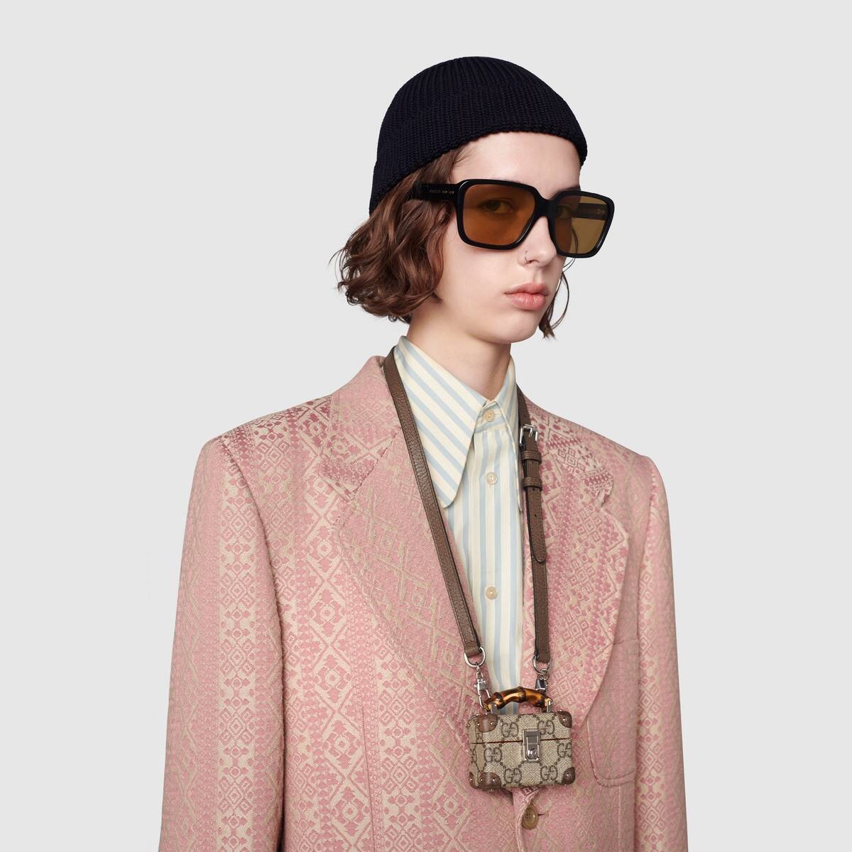 GUCCI ra mắt bao da cho AirPods: Giá 1100 USD, gấp 4.5 lần so với ...