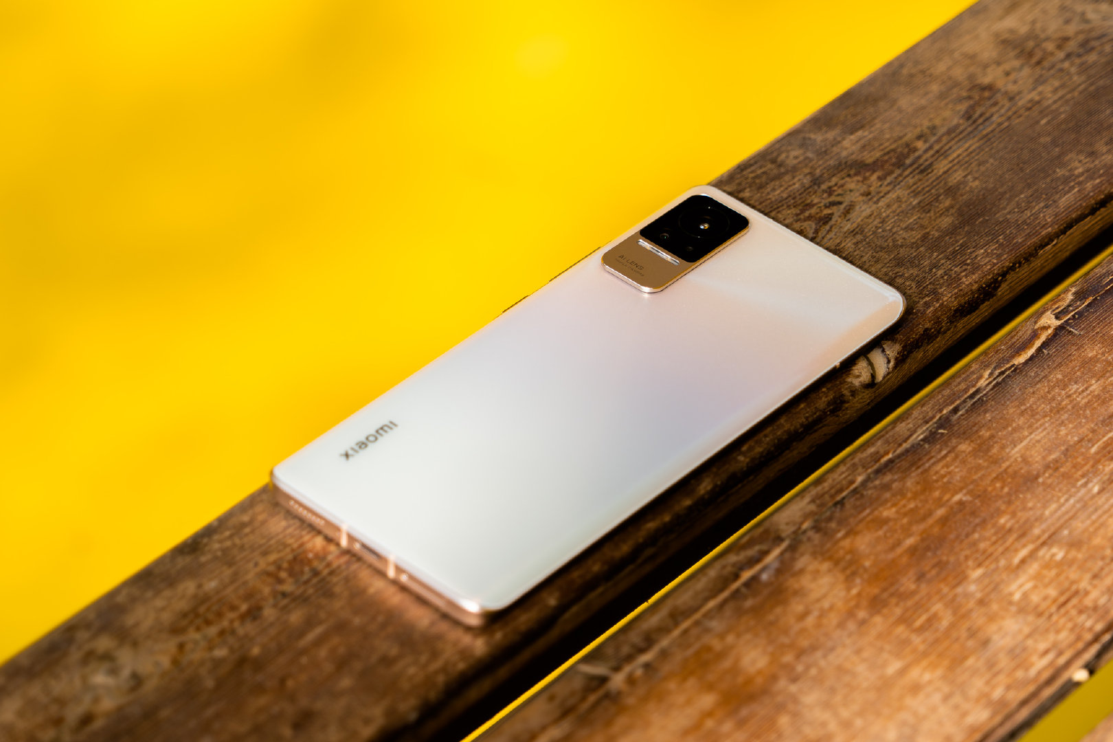 Cận cảnh Xiaomi Civi 1S: Smartphone thiết kế đẹp, camera selfie cực "ảo ...