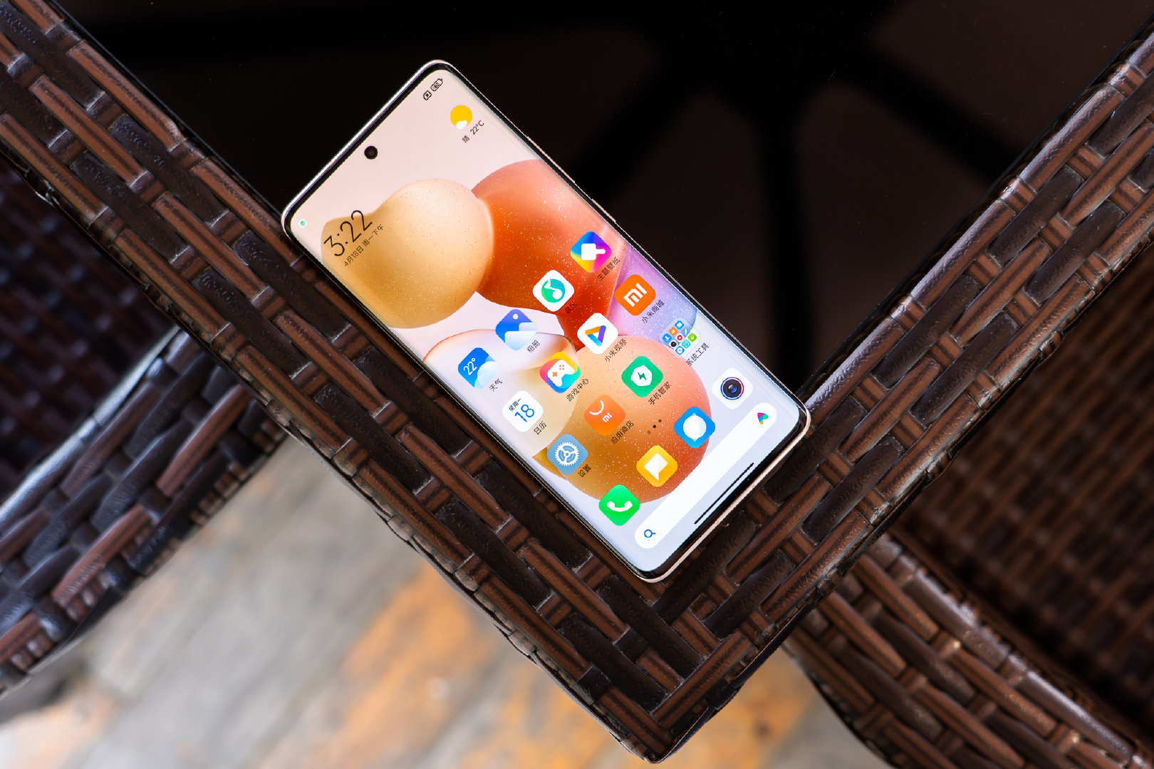 Cận cảnh Xiaomi Civi 1S: Smartphone thiết kế đẹp, camera selfie cực "ảo ...