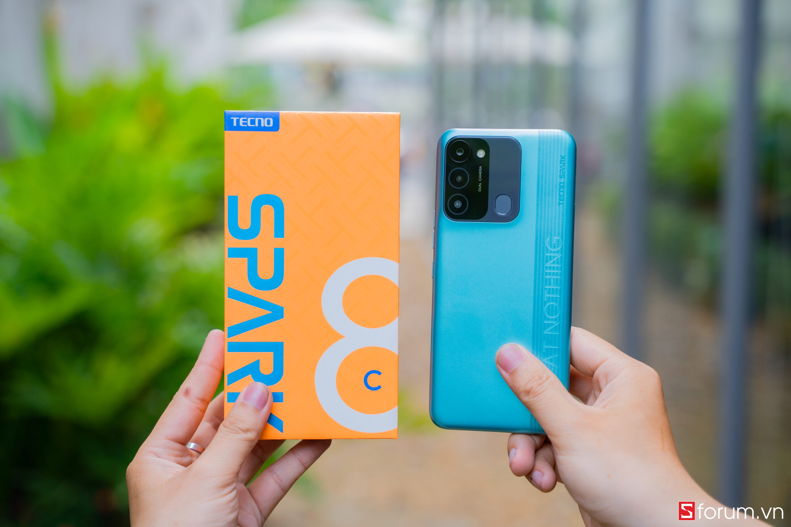 Trên tay Tecno Spark 8C ngon, bổ, rẻ: Chưa tới 3 triệu nhưng có màn 90Hz, pin 5000mAh "tẹc ga ...