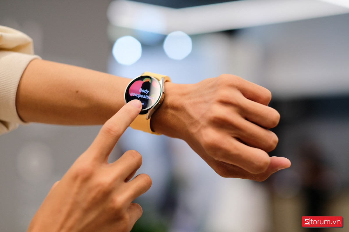 Samsung ra mắt dòng Galaxy Watch6 với viền bezel xoay, chip Exynos W930, giá từ 6.99 triệu đồng