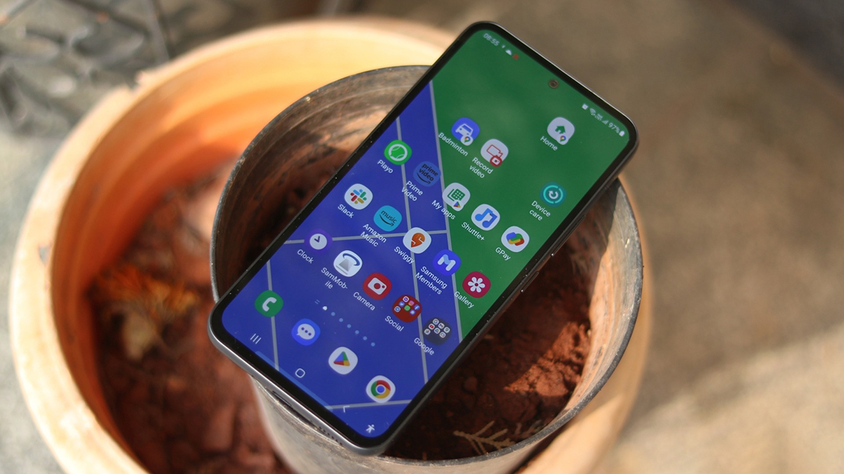 Galaxy A55 5G sẽ là smartphone tầm trung đầu tiên của Samsung có 12GB RAM